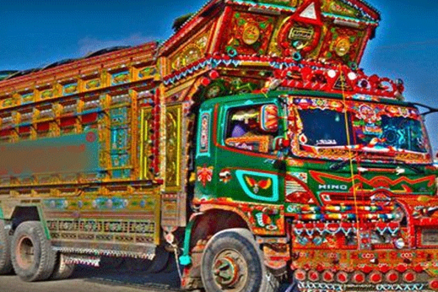 Truck, pure opium and two Pakistani personalities - Ksm News